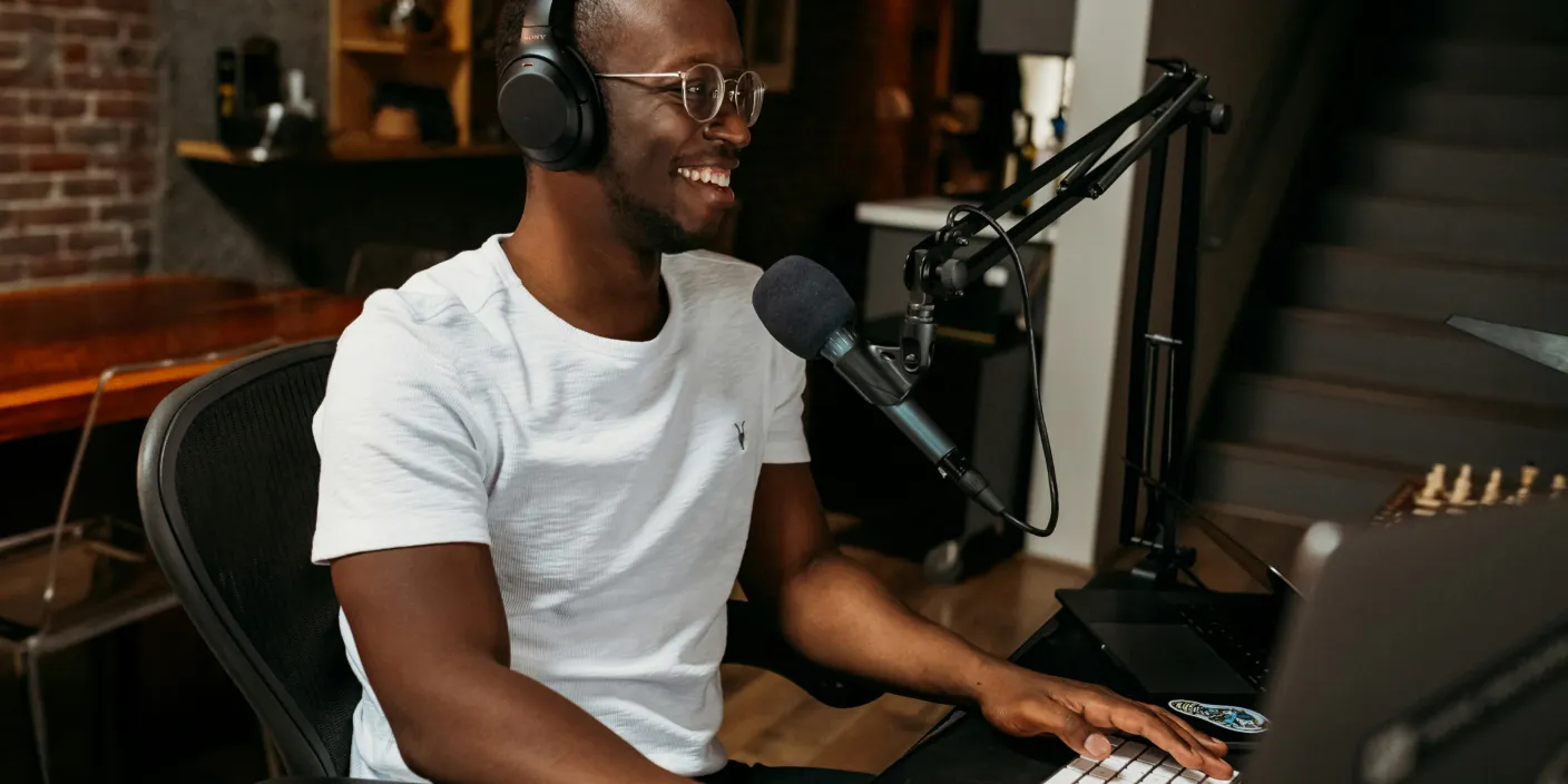 Mixlr - Use Cases - Radio